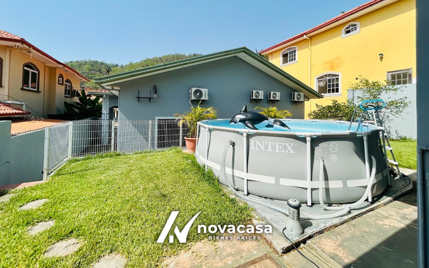 Hermosa y Amplia Casa de Un Nivel en Campisa – Aura - Nova Casa Bienes ...